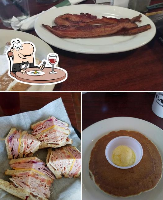 Hernandez Cafe in Cushing - Restaurant reviews
