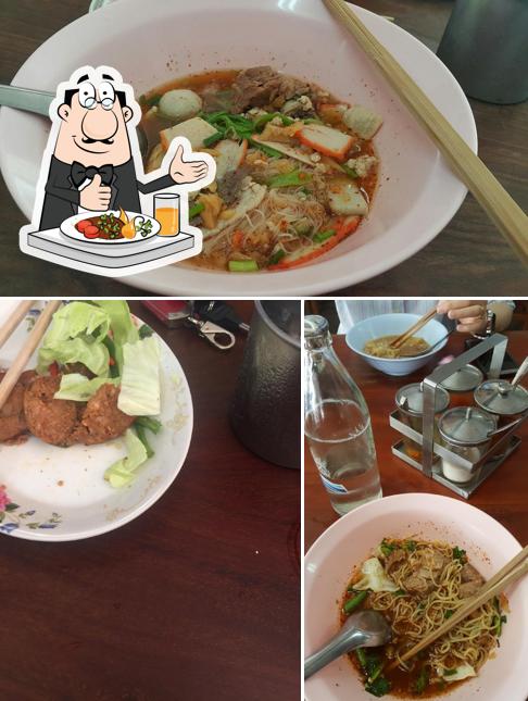 Jay Hay restaurant, Ban Kluai - Restaurant reviews