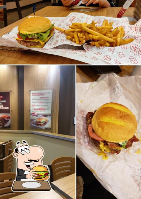 Smashburger, 55 Parsonage Rd Space FS16B in Edison - Restaurant menu ...