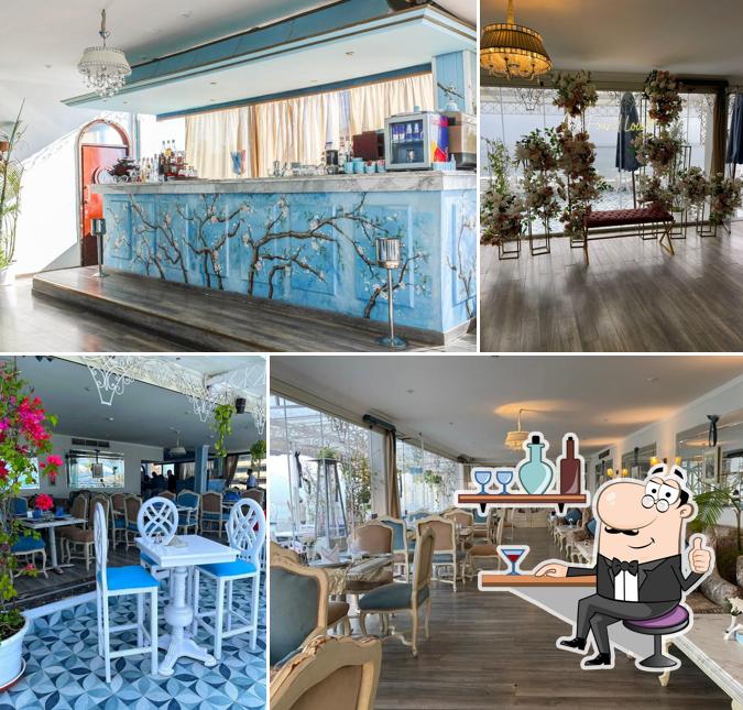 Blue Harbor Rooftop Restaurant Windsor Palace Hotel Alexandria ...