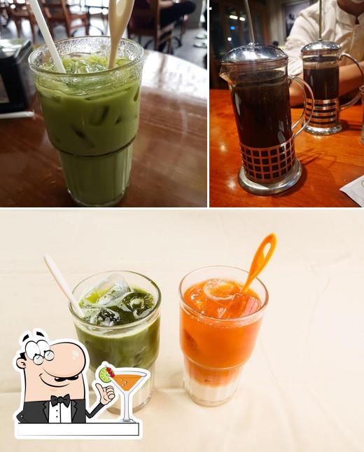 Uncle Loe cafe, Palembang - Restaurant reviews