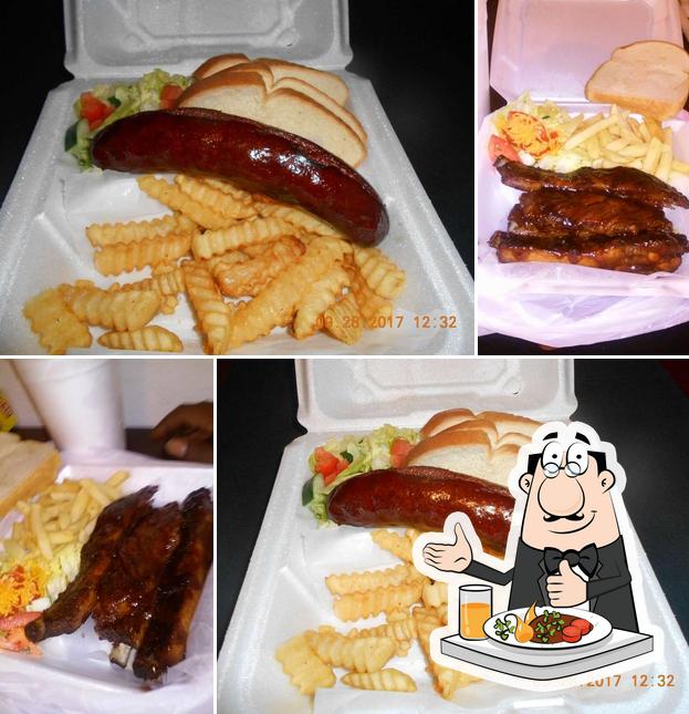Moses Cooper Fast Food in Fort Myers - Restaurant menu and reviews