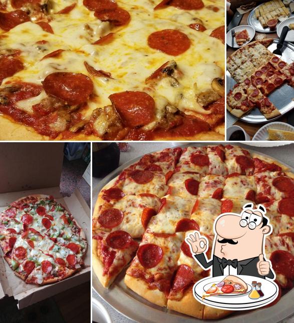 Paisans Pizzeria, 2901 Ogden Ave in Cicero - Restaurant menu and reviews