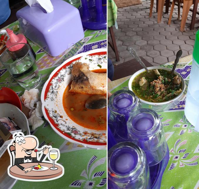Sup Tulang Iga dan Stengkel Sapi Pak Herman restaurant, Padang ...