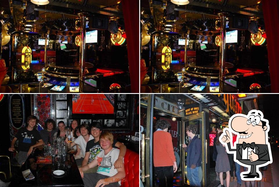 Times Square, Paris - Menu du restaurant, prix et avis