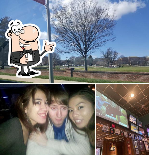 Looney's Pub, College Park - Restaurant menu, prices and reviews