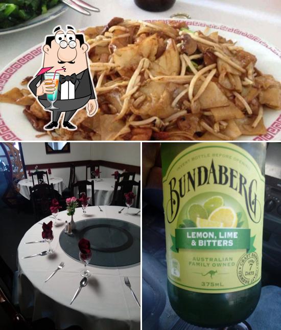 Swan Lake Chinese Restaurant, Unit 1/3 Flynn St in Churchlands ...