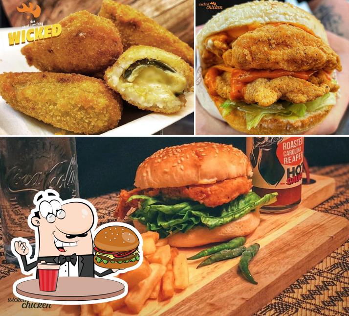 Wicked Chicken Hamilton in Hamilton - Restaurant reviews