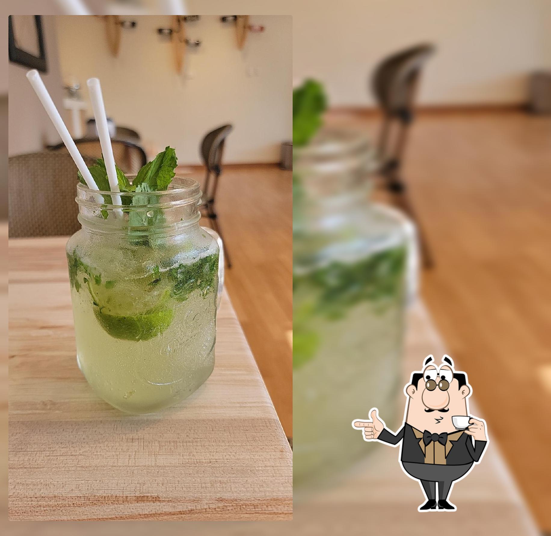 Le Cafe De Michelle, Santo Domingo - Restaurant menu and reviews
