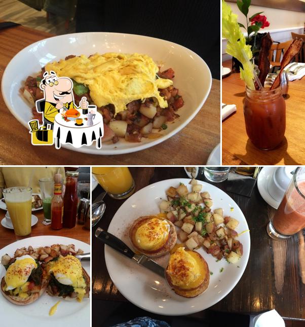 Meli Cafe, 540 N Wells St in Chicago - Restaurant menu and reviews