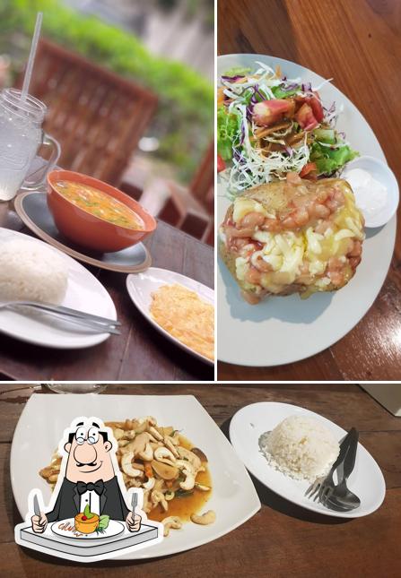 Au Cafe' & Restaurant, Bangkok - Restaurant menu, prices and reviews