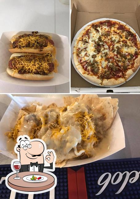Loose Caboose Saloon, Hermann - Restaurant menu, prices and reviews