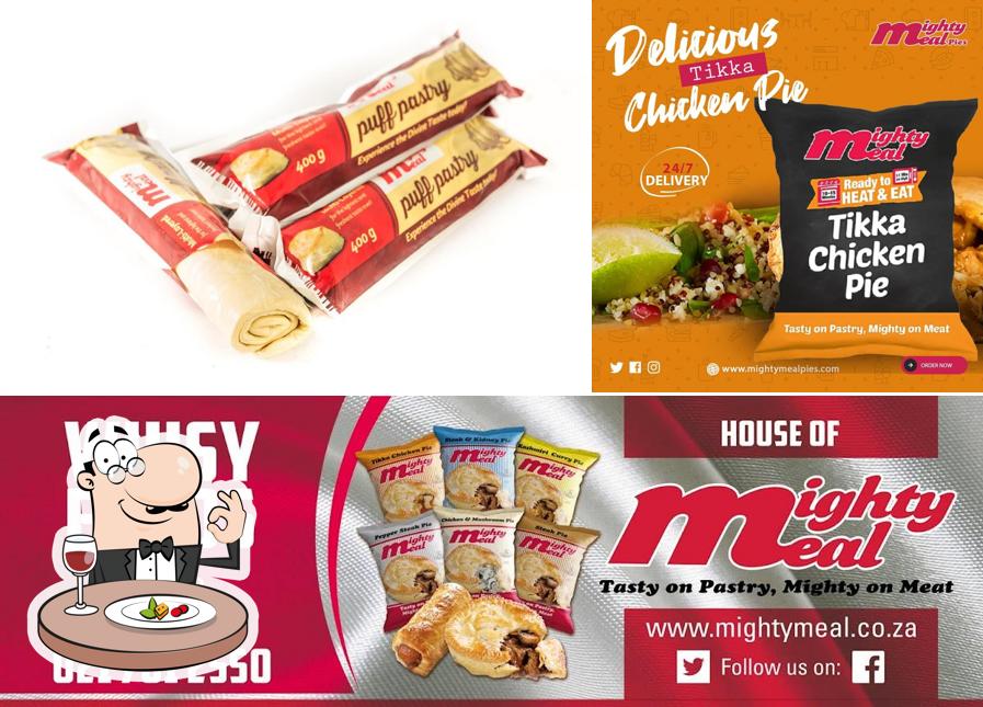 Mighty Meal Pies restaurant, Kapstadt, 25 Thor Circle Mighty Meal Pies ...