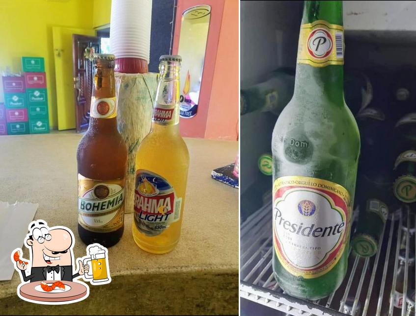 Super Fria El Nuevo Ambiente pub & bar, Vicente Noble, C. José Labout ...