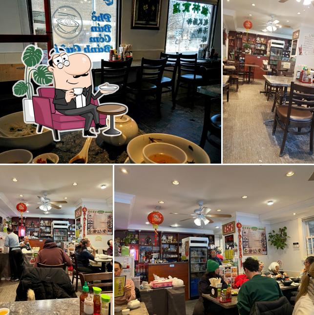 Que Ling Vietnamese Cuisine, 248 Boulton Ave in Toronto - Restaurant ...