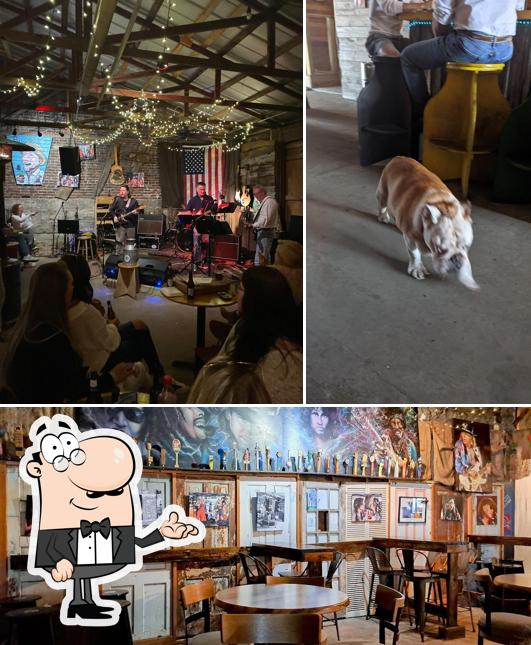 High Five Dive Bar, Apalachicola - Restaurant menu, prices and reviews