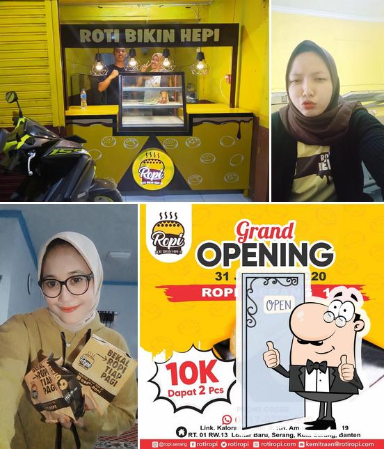Roti ROPI Serang 1 cafe, Serang - Restaurant reviews