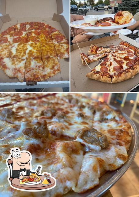 Hometowne Pizza, Medina - Restaurant menu, prices and reviews