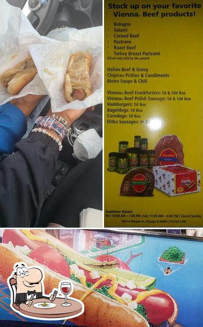 Vienna Beef Factory Store, Chicago - Restaurant menu, prices and reviews