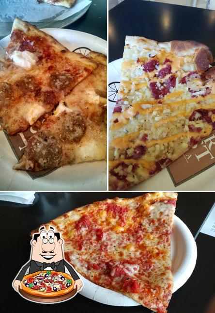 The Upper Crust Pizzeria, Lexington - Restaurant menu, prices and reviews
