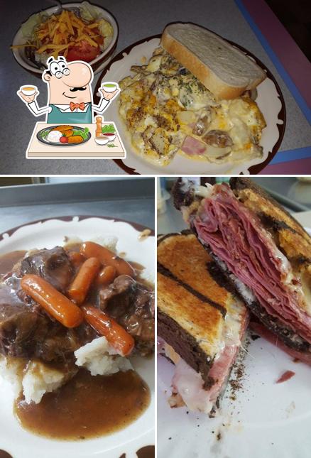 Dawn's Deli in Clarks Mills - Restaurant menu and reviews