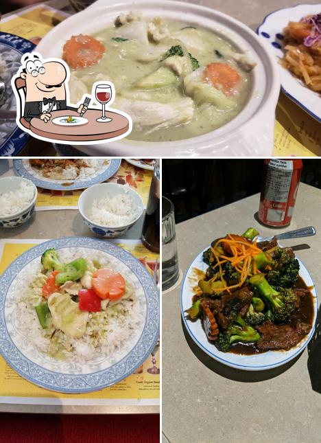 Thai Golden Bell Restaurant, Newmarket - Restaurant menu, prices and ...