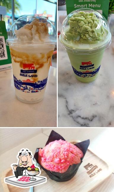 Thai-Denmark Milk Land ปตท.ตาเจี่ย บางปู cafe, Bang Pu Mai - Restaurant ...
