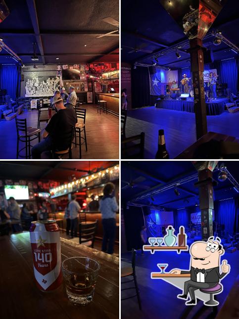 Magnolia Motor Lounge, Fort Worth - Restaurant menu, prices and reviews