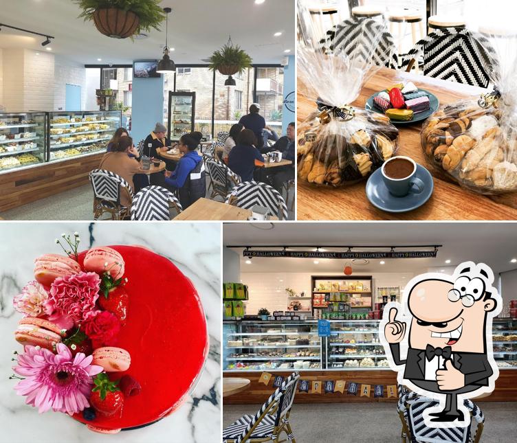 Born to Bake Greek in Eastlakes - Restaurant reviews