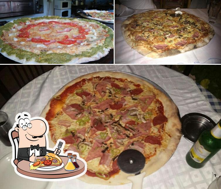 Pizza Rio, Vourvourou - Restaurant menu, prices and reviews