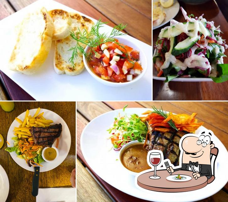 Top 5 restaurants with meat sandwich in Upper Coomera, november 2025 ...