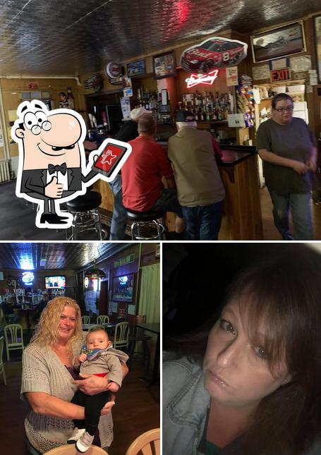 Frosty Hook, Spring Mills - Restaurant menu, prices and reviews