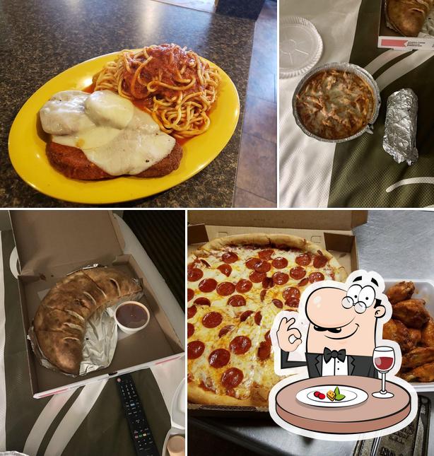 Top 4 restaurants with sandwiches in Beech Creek, december 2025 ...