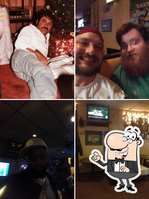 The Locker Room Bar, Richmond - Restaurant menu, prices and reviews