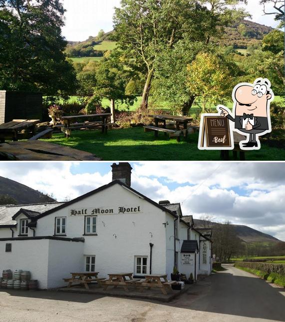 Pub y bar Half Moon Hotel, Reino Unido, Half Moon Llanthony - Opiniones ...