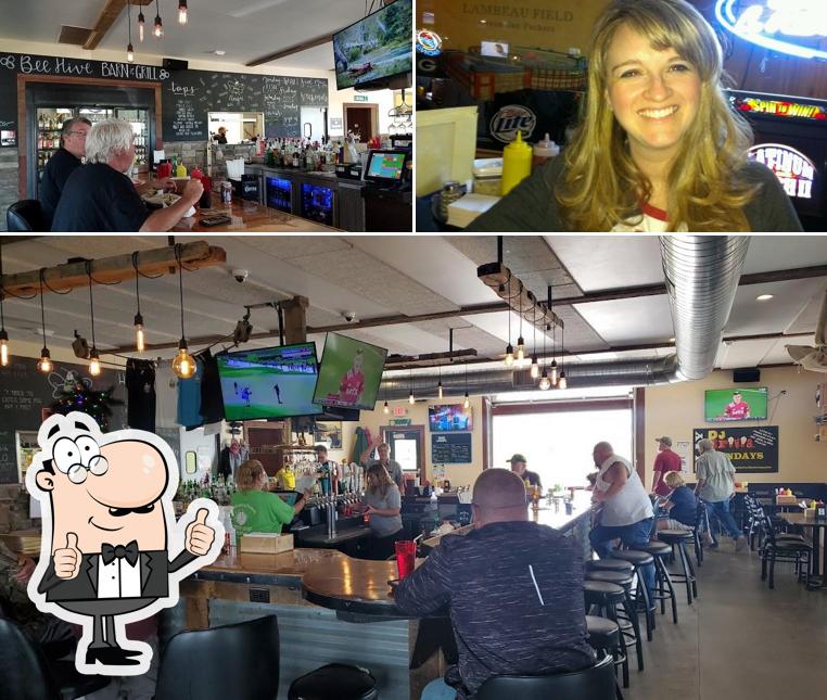 Bee Hive Barn & Grill in Neenah - Restaurant menu and reviews