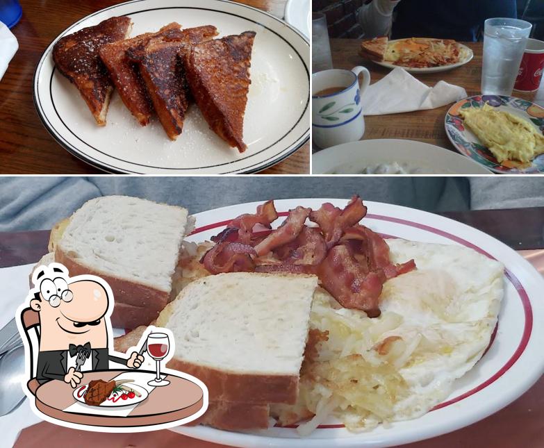 Firehouse Cafe, 1824 E 4th Ave in Hutchinson - Restaurant menu and reviews
