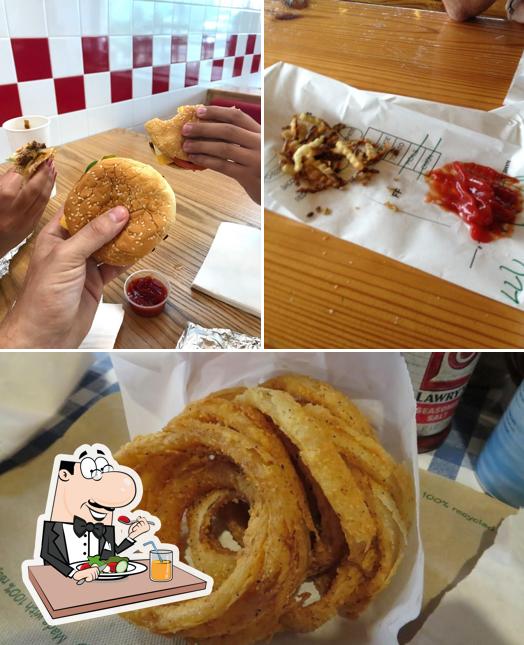 Mighty Fine Burgers, 201 University Oaks Blvd #1380 in Round Rock ...