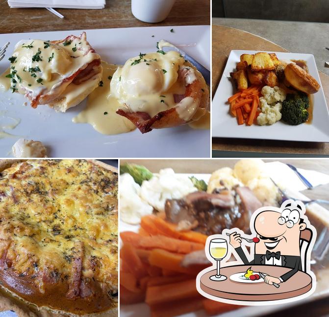 Top 4 restaurants with black pudding in Martock, september 2025 ...