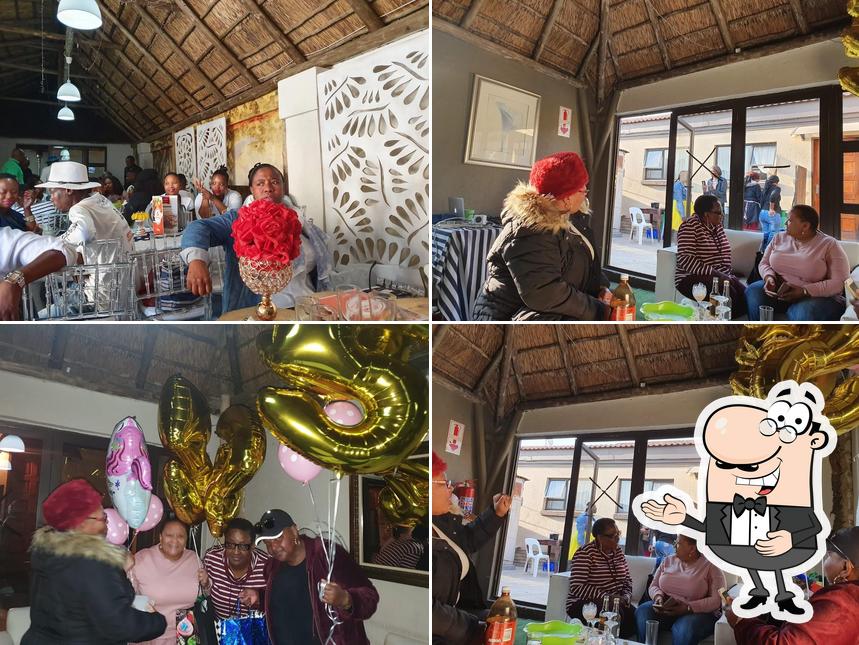 Emapapeni Food Court restaurant, Soweto - Restaurant reviews