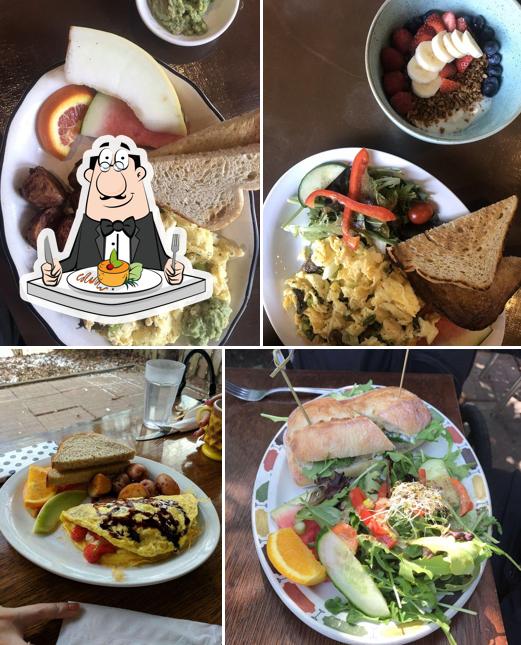Mitzi's Café pest in Toronto - Restaurant menu and reviews