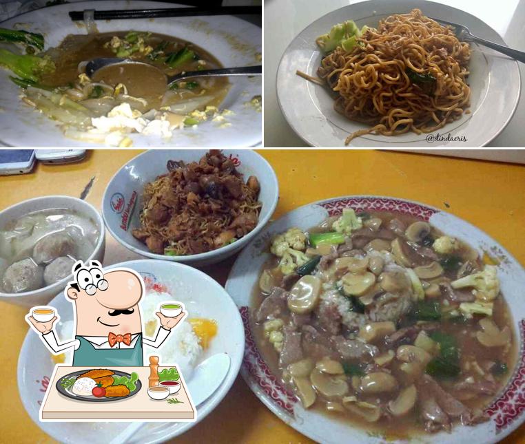 RM Akoen, Jakarta - Restaurant menu, prices and reviews