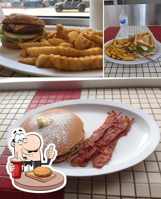 Broadway Grill & Chicken in Chicago - Restaurant menu and reviews