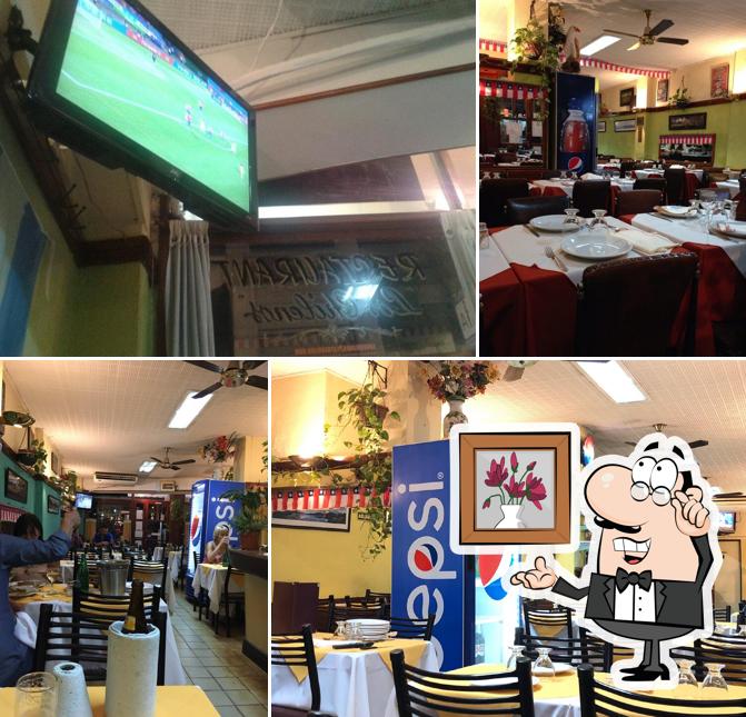 Los Chilenos restaurant, Buenos Aires, Calle Suipacha 1024 - Restaurant ...