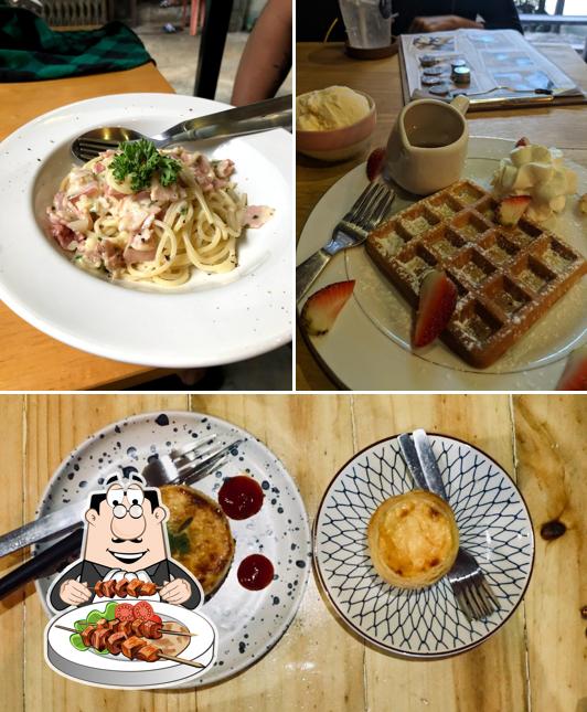 Foxhole BKK Cafe & Juice, Bangkok - Restaurant menu, prices and reviews