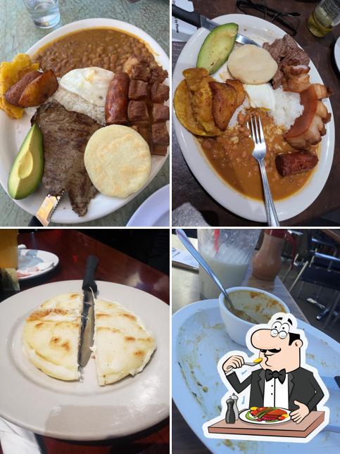 Casa Colombia, 2409 E 7th St in Austin - Restaurant menu and reviews