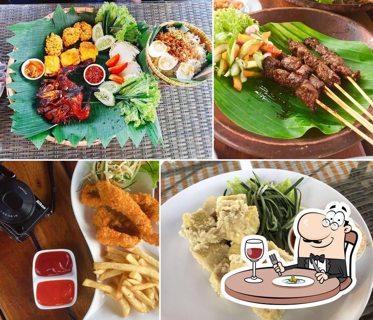 Roofpark Cafe & Restaurant Puncak, Palasari, Istana RAJA FO ...