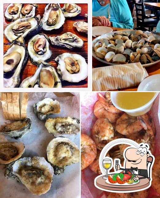 Tiki West Raw Bar and Grill in Tavares - Restaurant menu and reviews