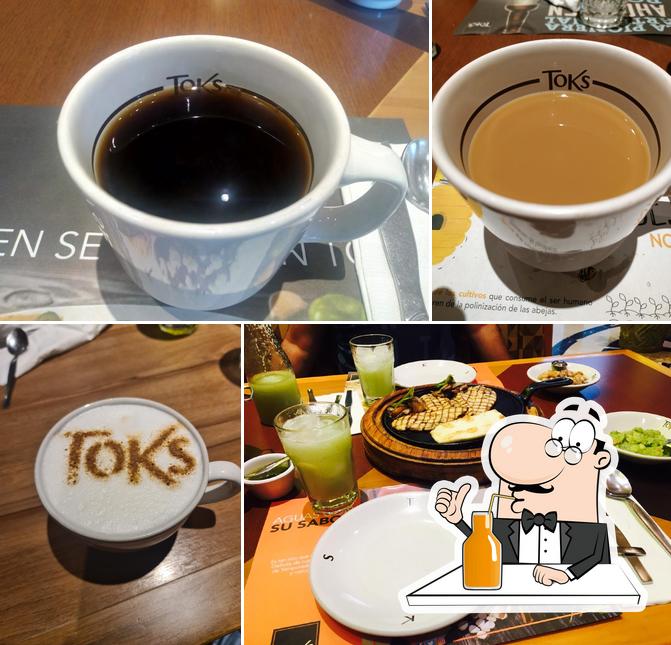 Toks restaurant, Playa del Carmen, Paseo Central S/N SM. 52 Mza 1 Lt. 1 ...