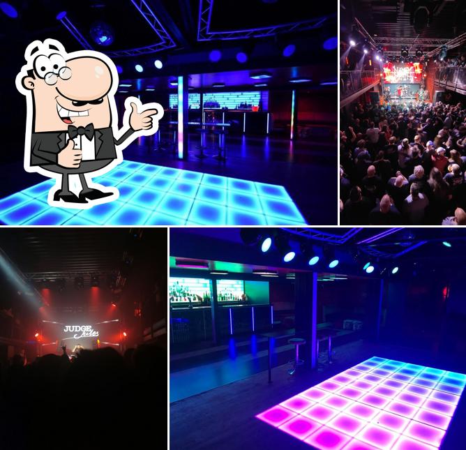 Decades nightclub, Torquay - Restaurant menu, prices and reviews
